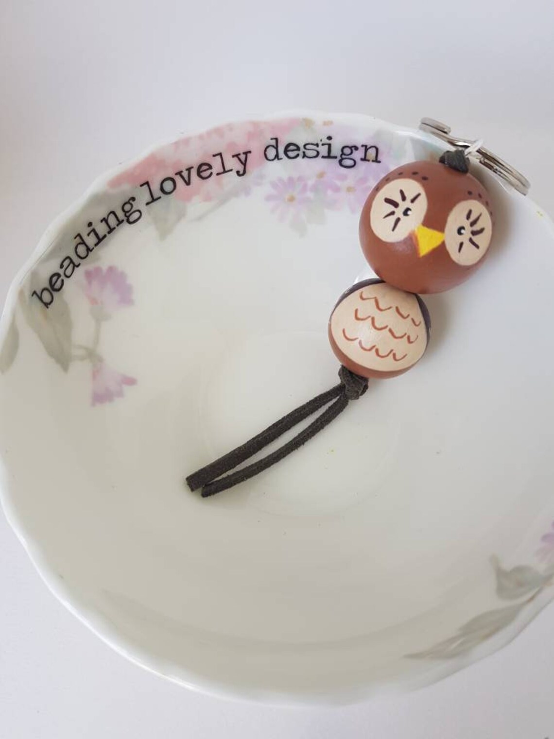 Owl keyring unique hand-painted wooden beads. | Etsy