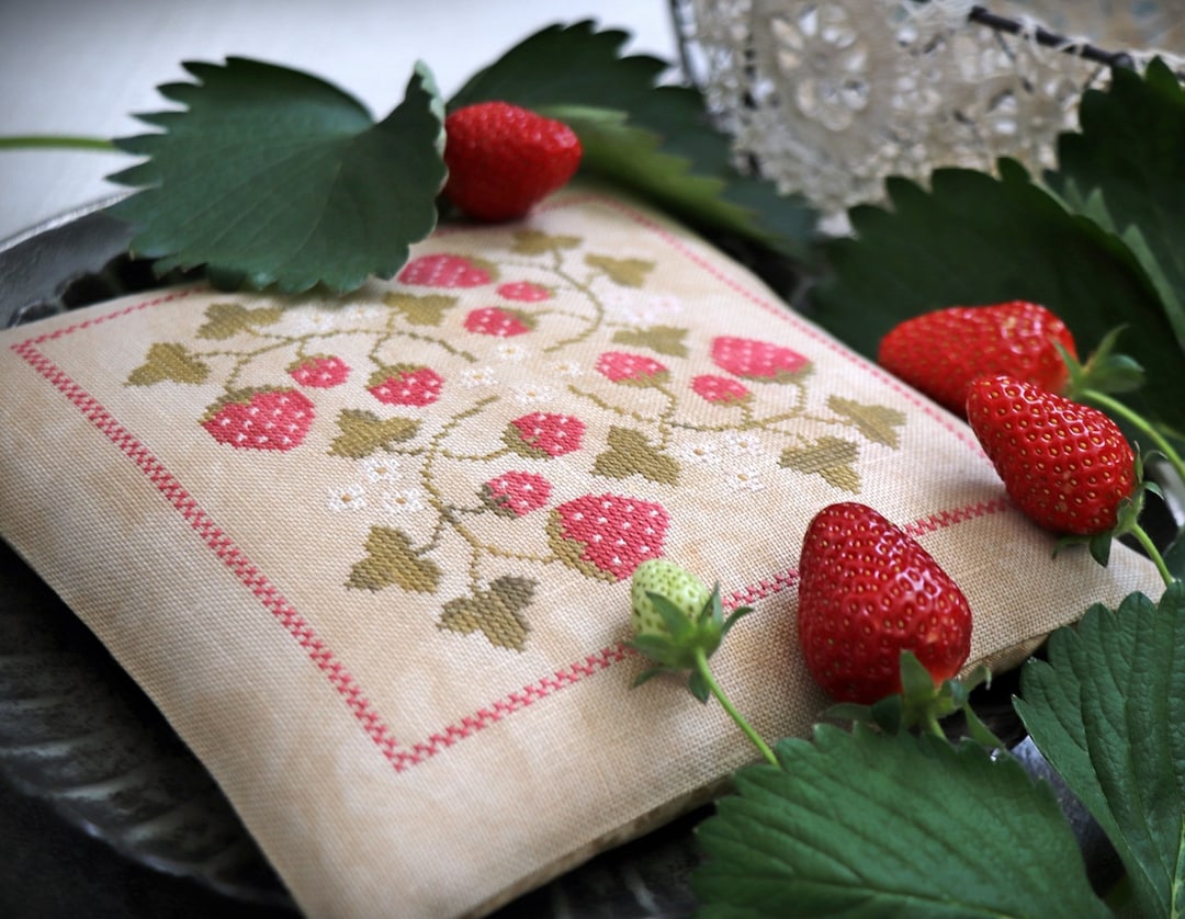 Strawberry Pincushion / Cross Stitch Pattern / PDF - Etsy