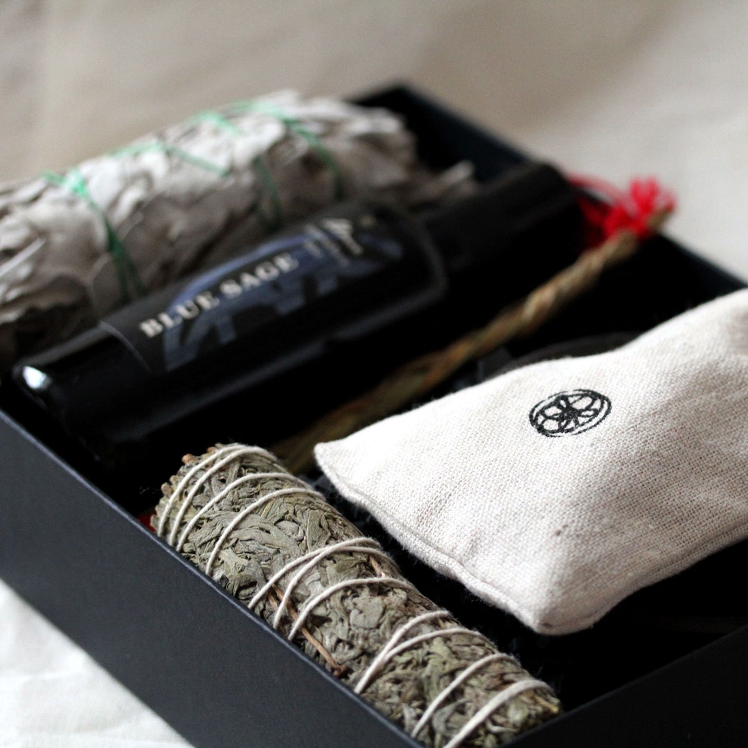 Sacred Herbs Smudge Set: Medicine Wheel (blue Sage/ Palo Santo) - Etsy