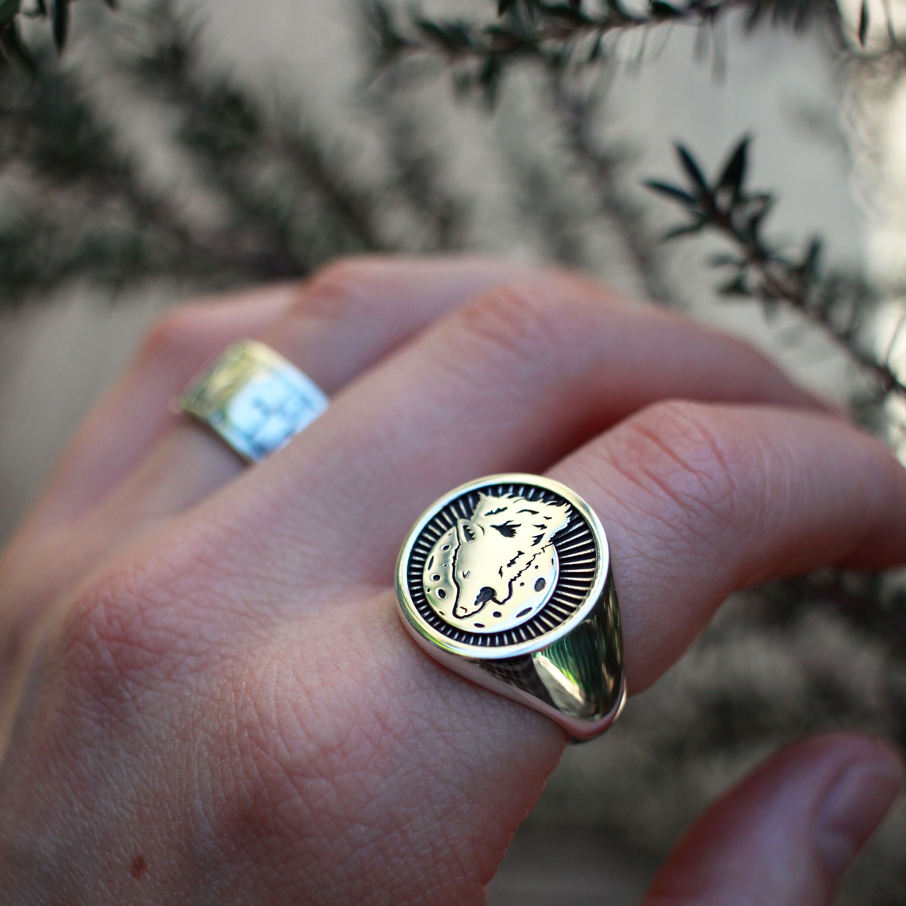 HOWLING WOLF Wolf Signet Ring - Etsy Australia