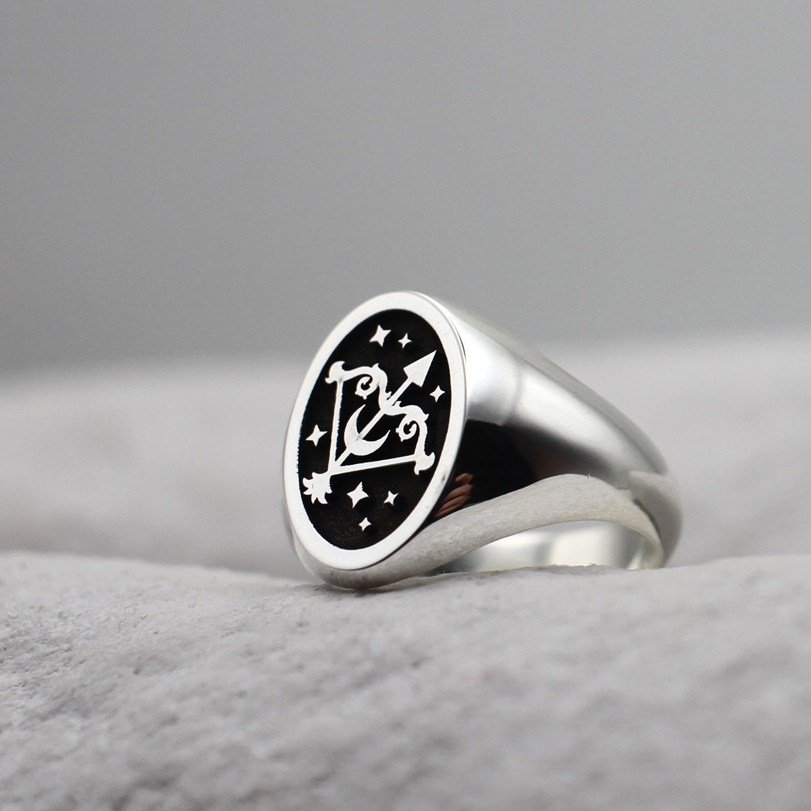 Sagittarius Bow and Arrow Signet, Star Sign Ring, Minimalist Zodiac ...