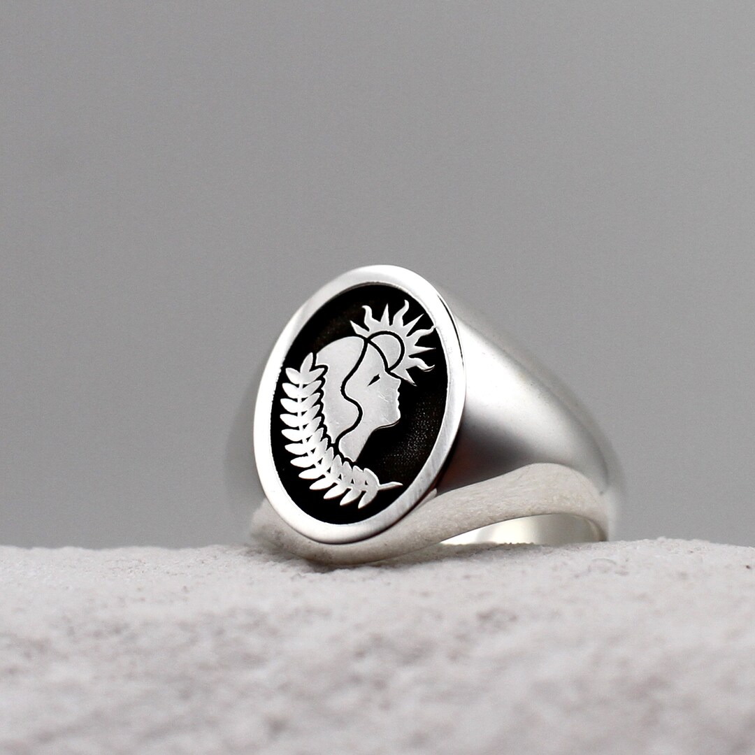 Virgo Signet Ring, Star Sign Ring, Minimalist Zodiac Jewellery, Oval ...