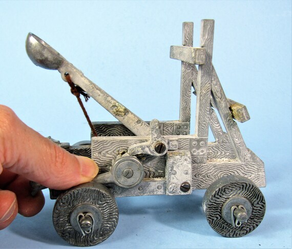 Ancient Catapult War Machine