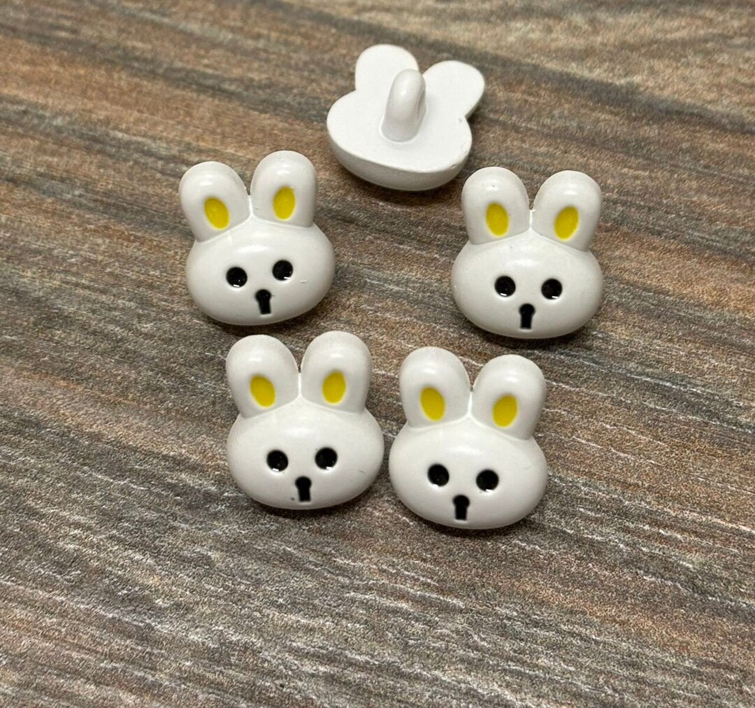 5 X Shank Buttons , White Rabbit Heads, Ideal for Children's Wear ...