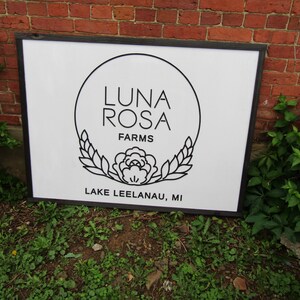 Luna Rosa Farms Homestead Sign Commerical Signage Floral Hoop Wreath ...
