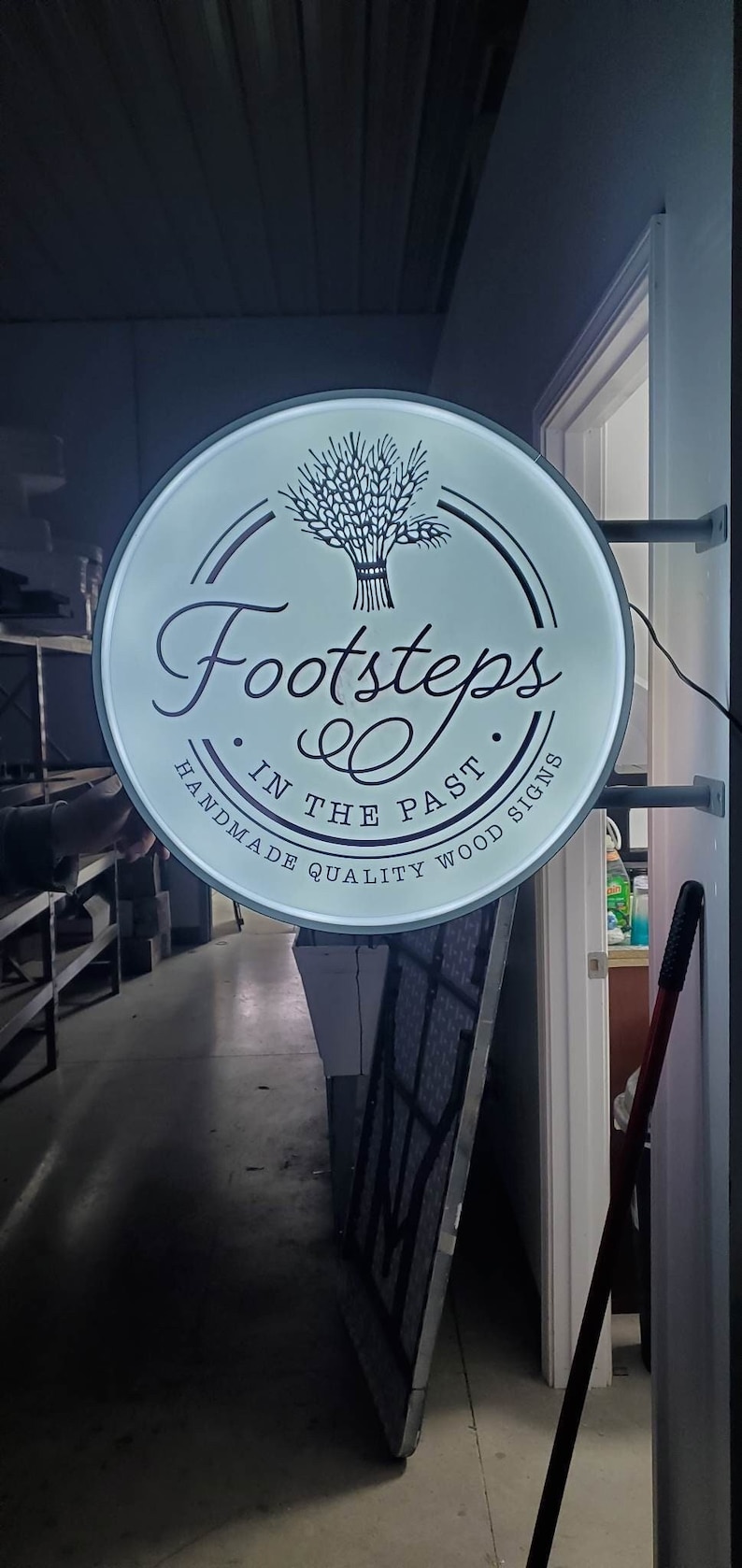 Custom Round LED Light Sign: Outdoor Business Logo Display - Etsy