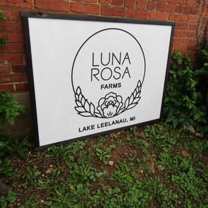 Luna Rosa Farms Homestead Sign Commerical Signage Floral Hoop Wreath ...