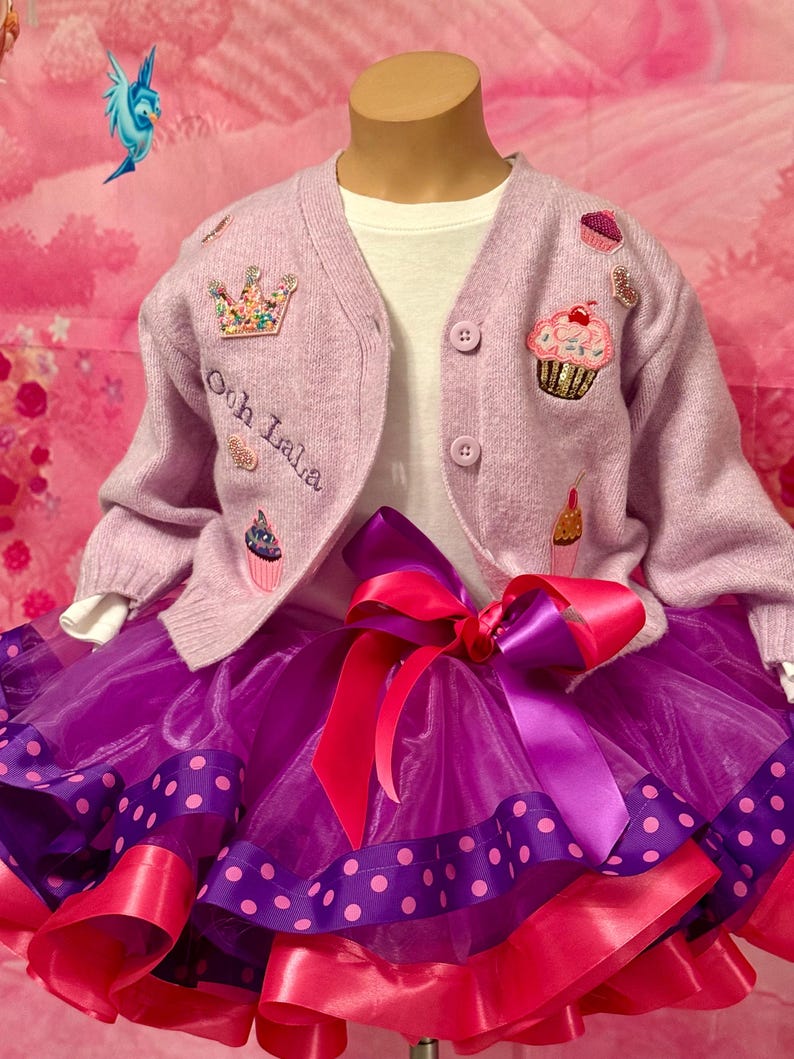 Suéter Fancy Nancy Cupcake, suéter bordado Ooh LaLa Only - Etsy España