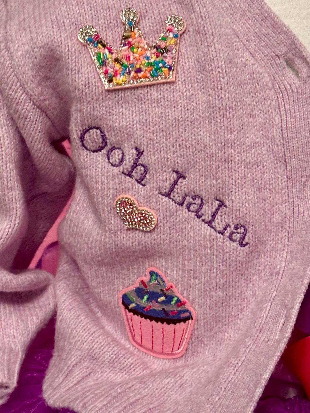 Suéter Fancy Nancy Cupcake, suéter bordado Ooh LaLa Only - Etsy España