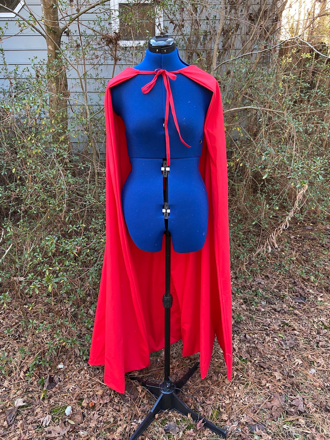 Basic Red Superhero Long Cape or Cloak With Ties for Costume or Cosplay ...