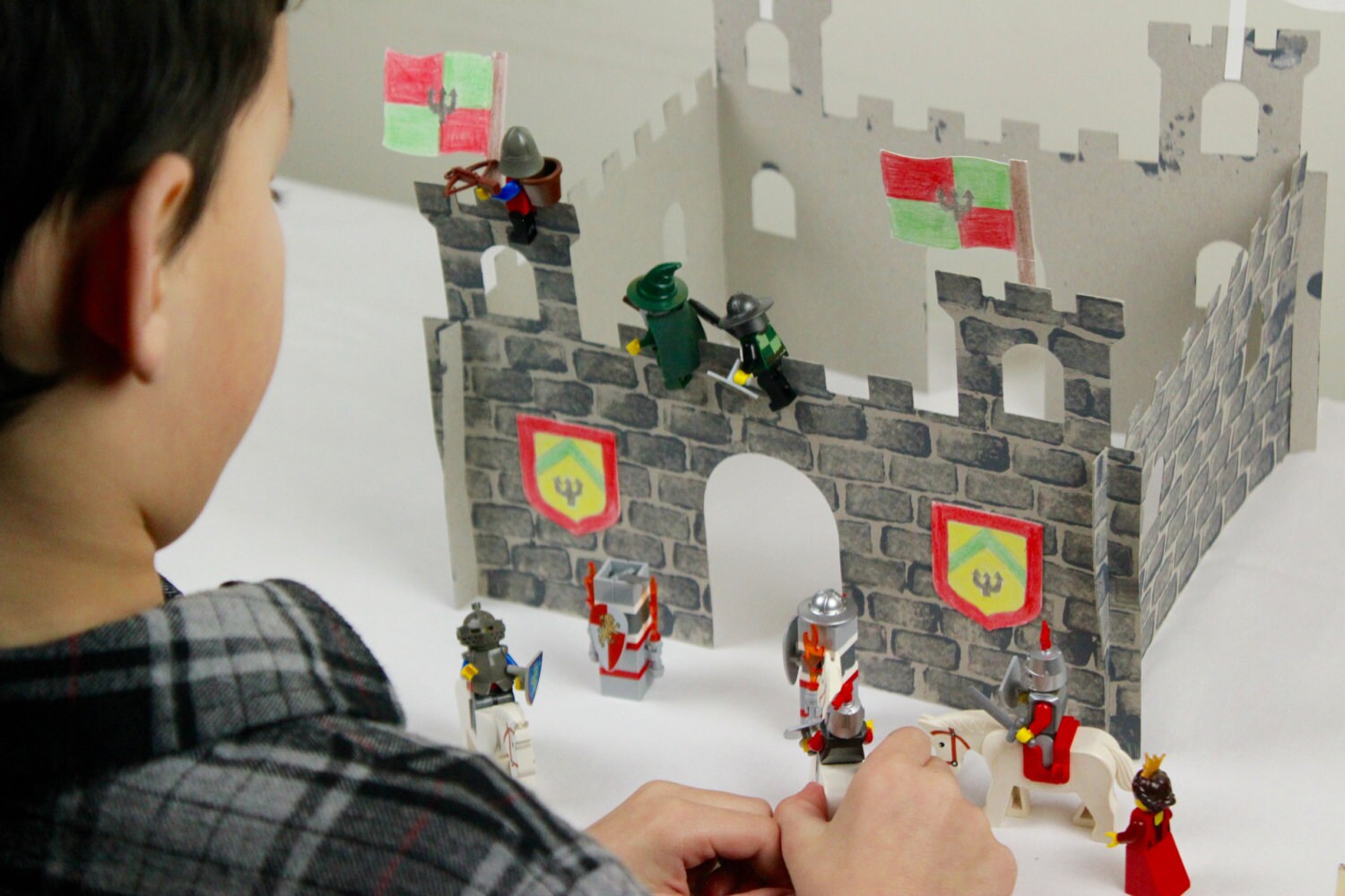 Magical Kingdom Medieval Castle and Stained Glass Art and Craft Kit for ...