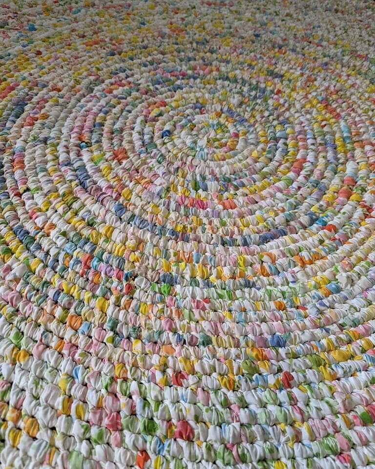 Toothbrush/amish Knot 50" Round Spring - Pink, Yellow, Green, Blue ...