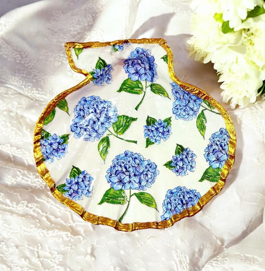 Blue Hydrangeas Oyster Ring Holders / Seashells Trinket Dish /shell Jewelry Holder/ Decoupage ...