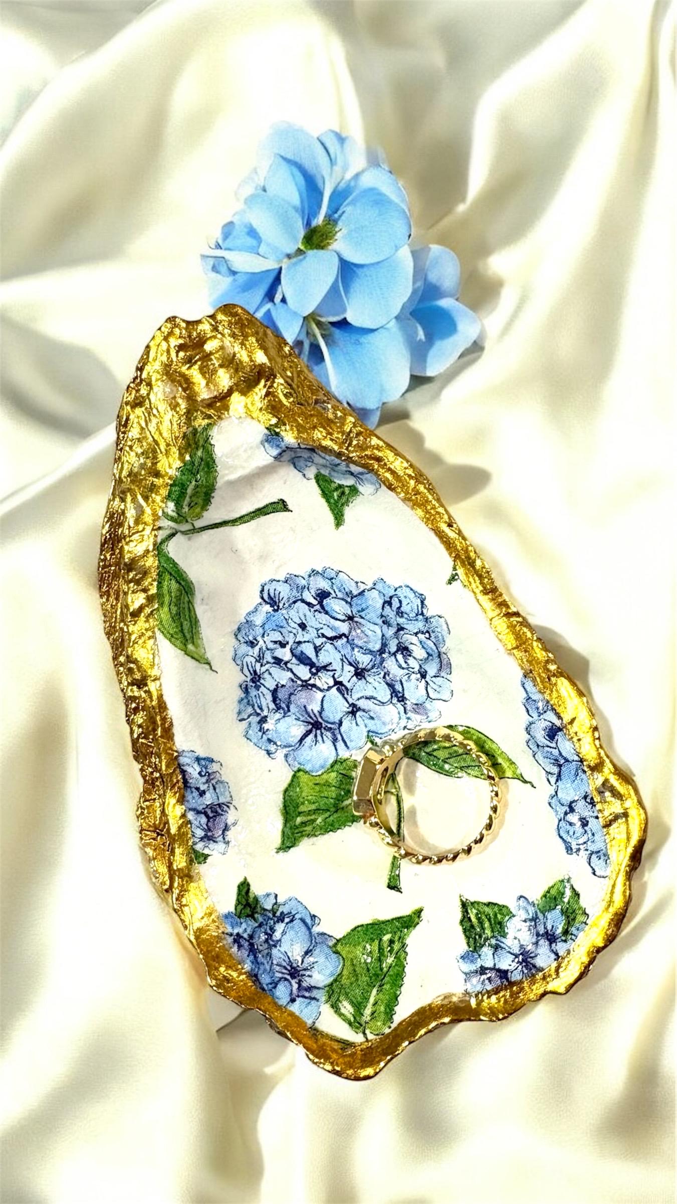 Blue Hydrangeas Oyster Ring Holders / Seashells Trinket Dish /shell Jewelry Holder/ Decoupage ...