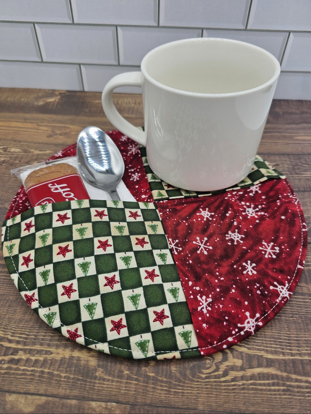 Holiday Mug Rug | Christmas Gift, Office Decor, Xmas, Winter Round ...