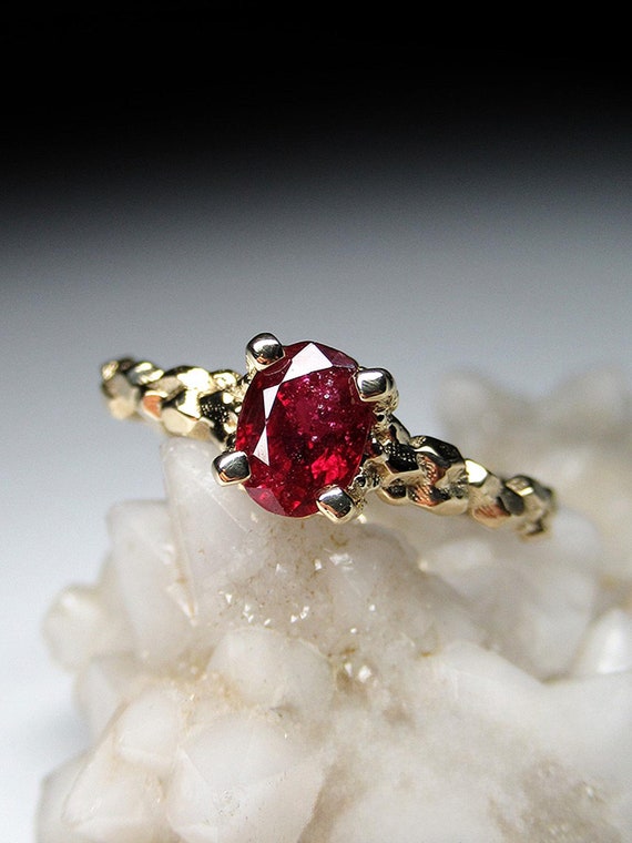 18k gold fine jewelry store