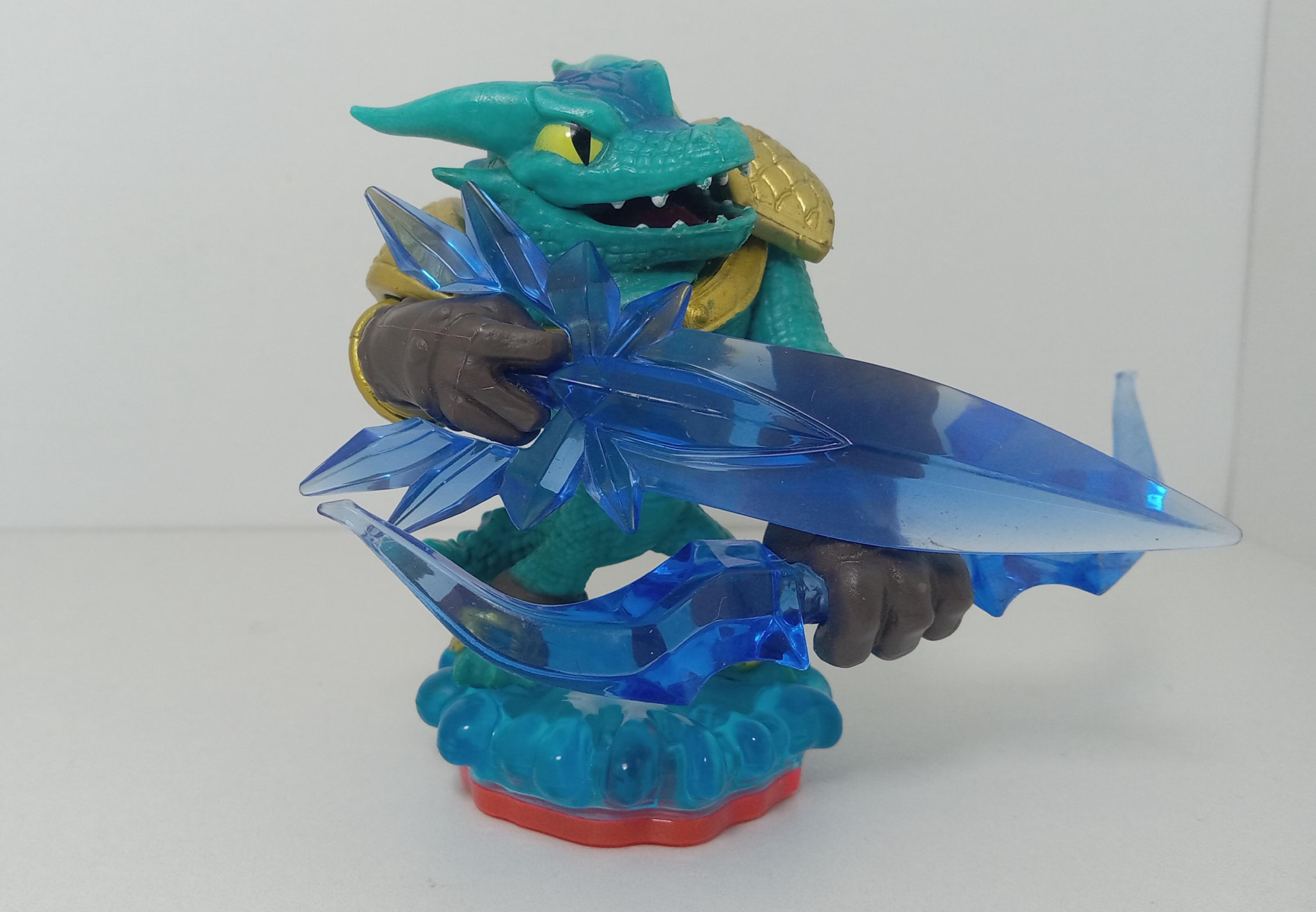 Skylanders Trap Team Character Figures; Knight Mare, Short Cut ...