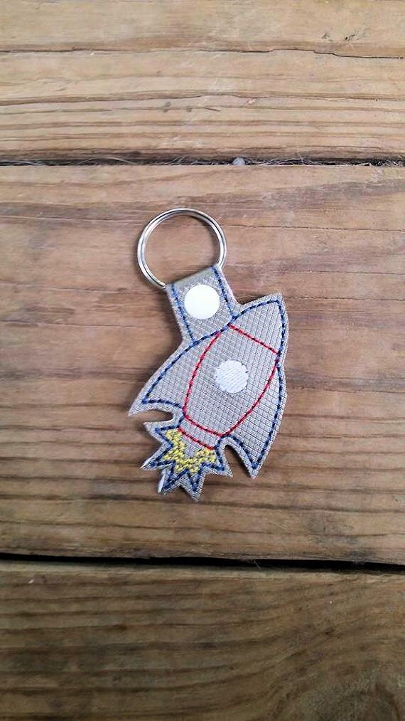 ITH Rocket Ship Snap Tab/Key Fob DIGITAL Embroidery Design | Etsy