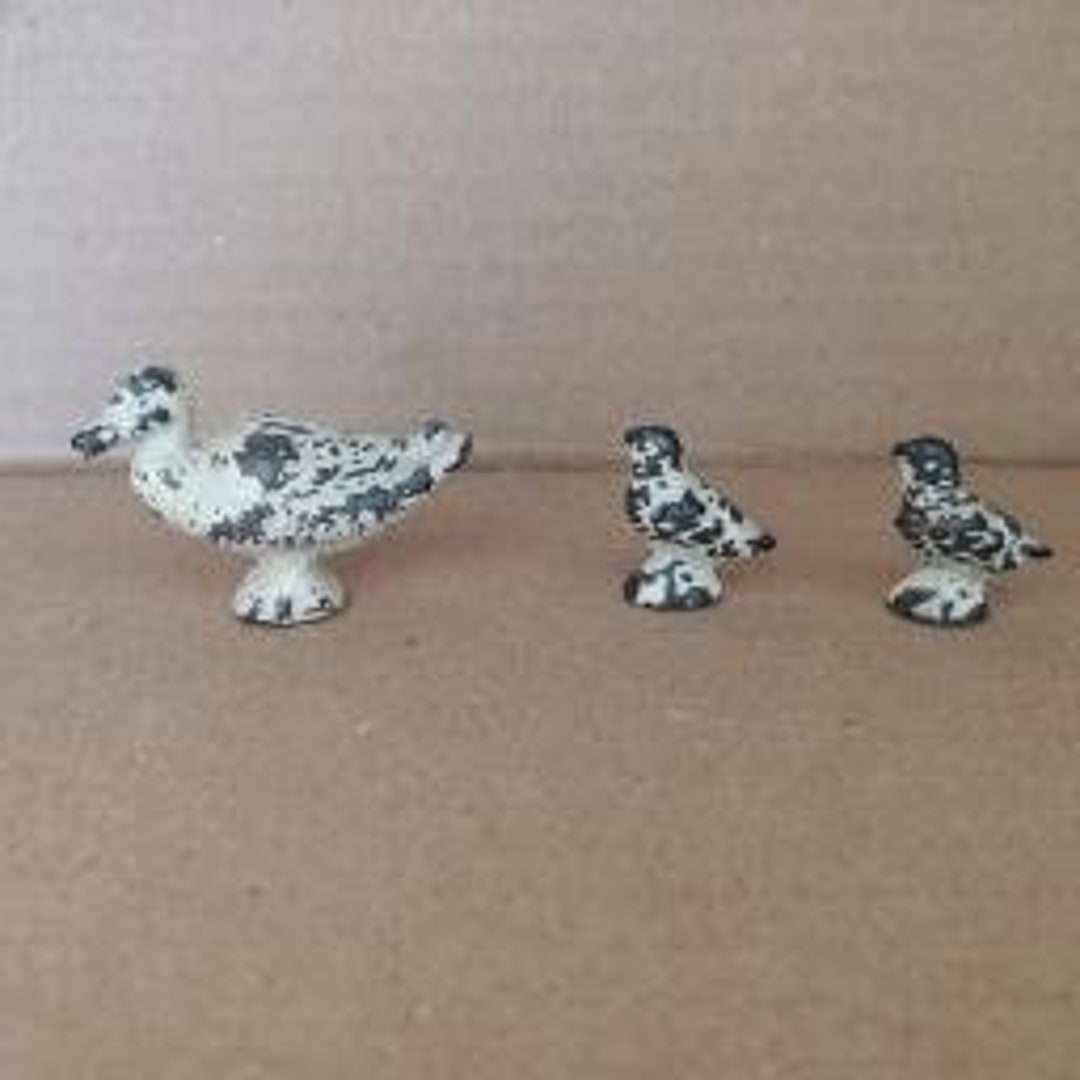 1940's British Painted Lead Miniature Duck and Chick's - Etsy