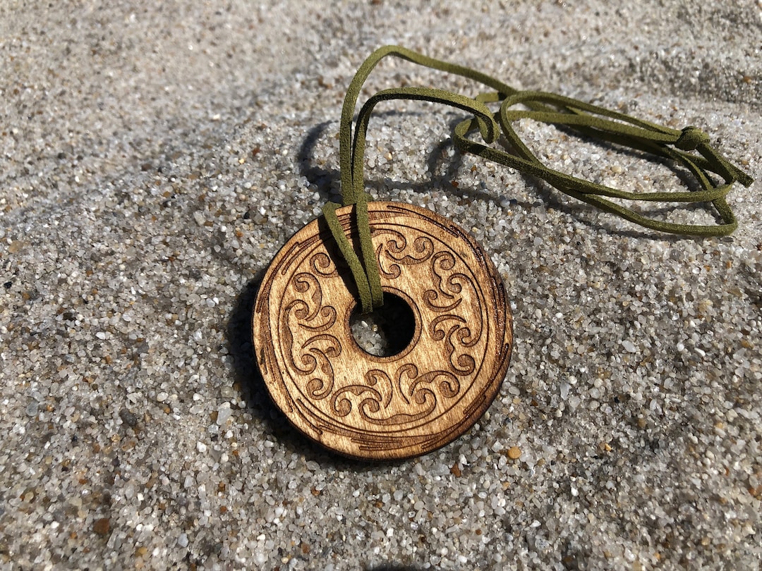 Blood Vs Water Hidden Immunity Idol Tribal Necklace - Fan Art Inspired ...