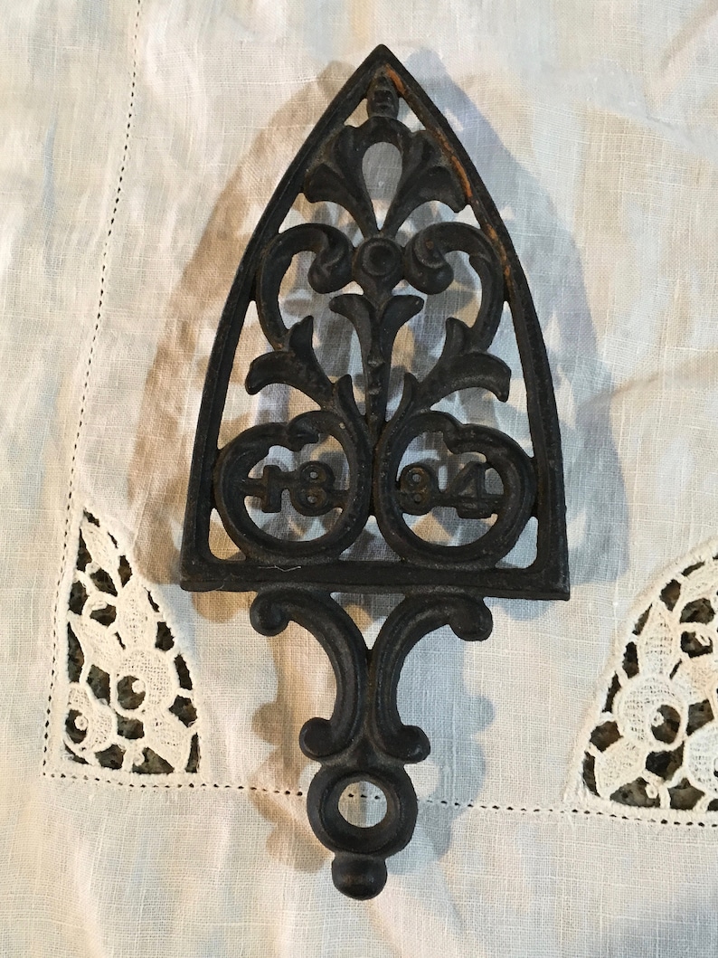 Cast Iron Trivets Lot / Wilton 1884 Cast Iron Trivet / JZH Cast Iron ...