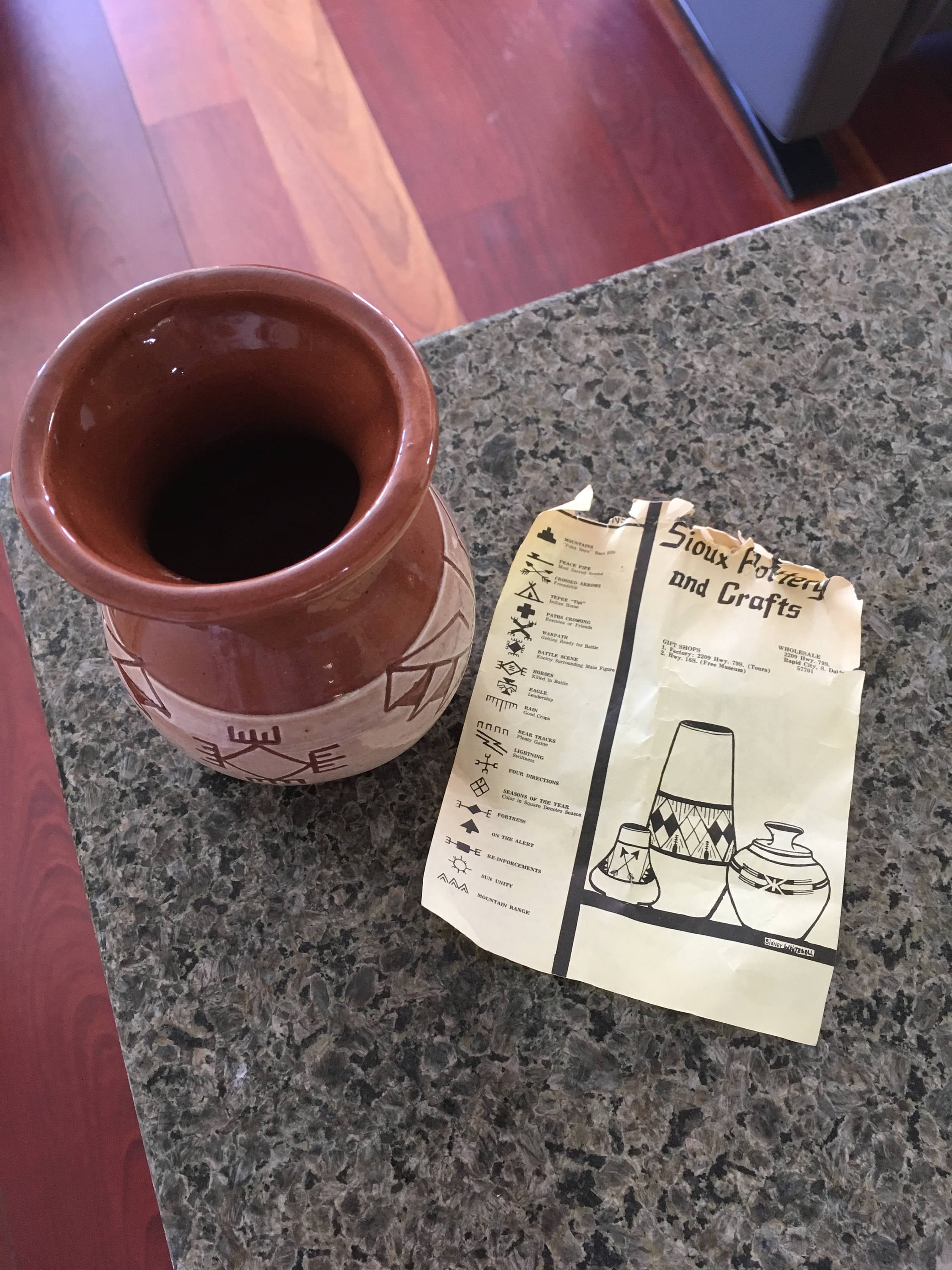 Vintage Signed Sioux Carved Pottery Vases Dollie D. Red Elk - Etsy