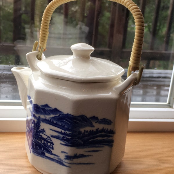 Blue Willow Teapot - Etsy