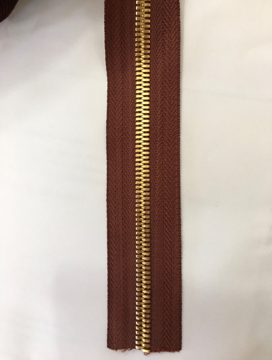 Golden Brass Corn Teeth Metal Continuous Zipper Chain Size #8, YKK ...