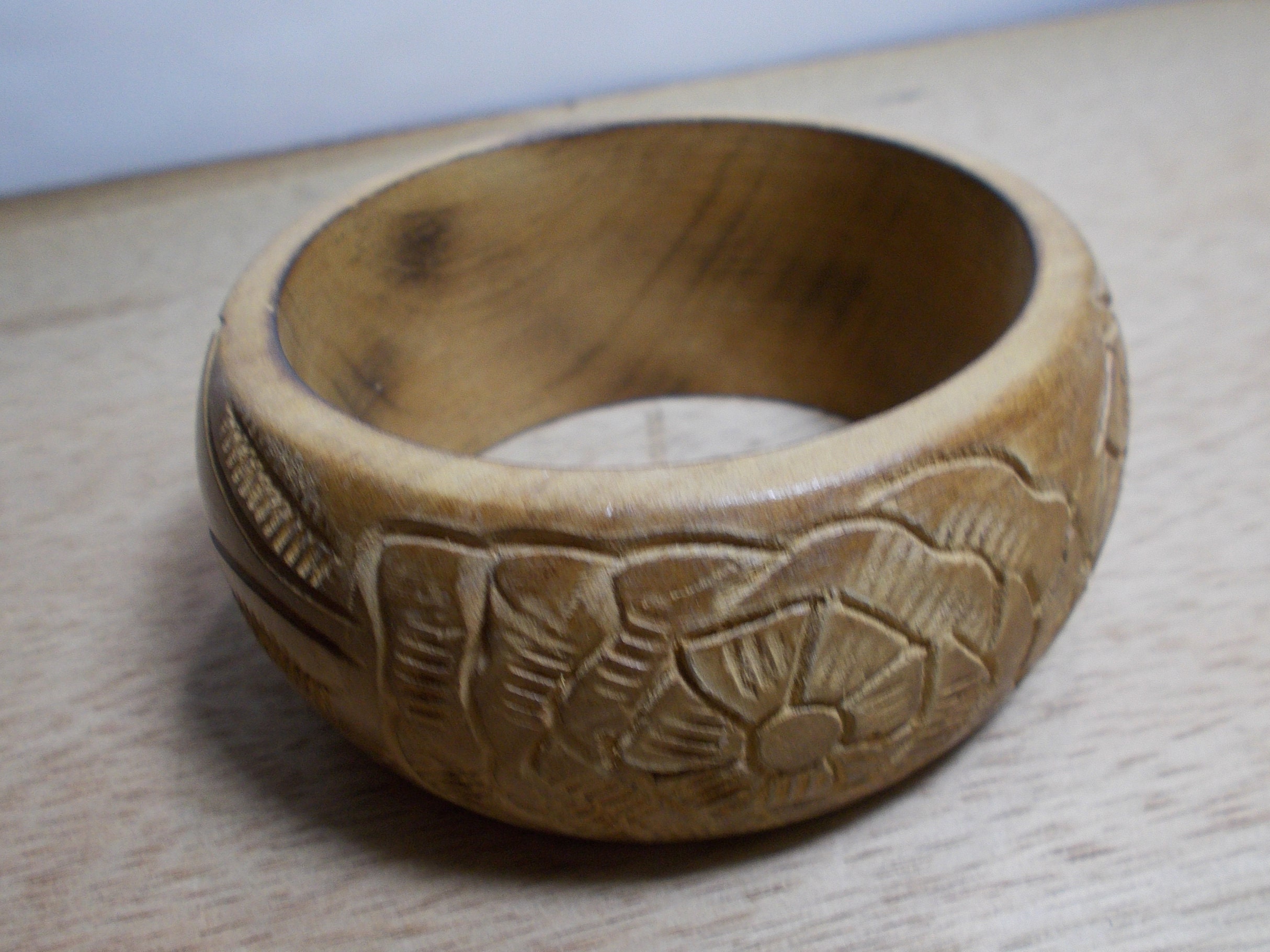 Vintage Carved Wood Bangle Bracelet. - Etsy Denmark