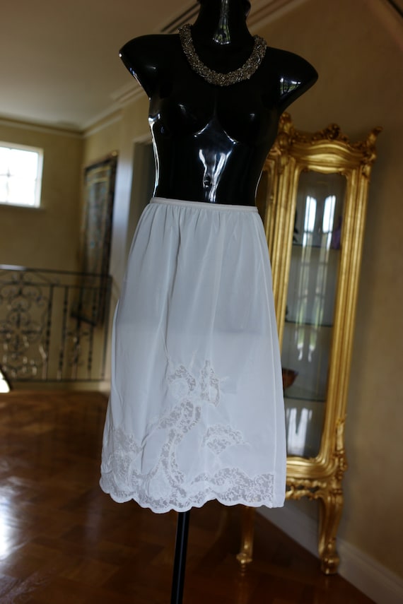 Vintage 1960s Half Slip in bridal white silky satin n… - Gem