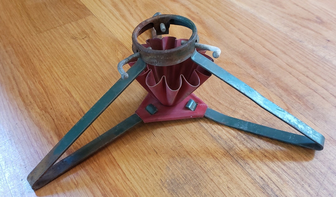Vintage 1950s Metal Christmas Tree Stand - Fluted Water Basin - Etsy