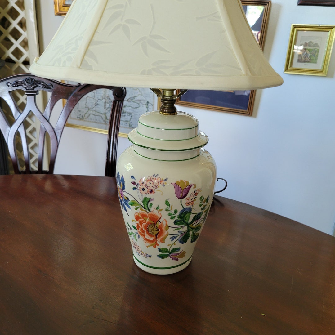 Vintage Floral Ginger Jar Lamp Old Money Aesthetic Chinoiserie Floral ...