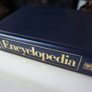Vintage 1992 Webster's New World Encyclopedia - 1992 Encyclopedia ...