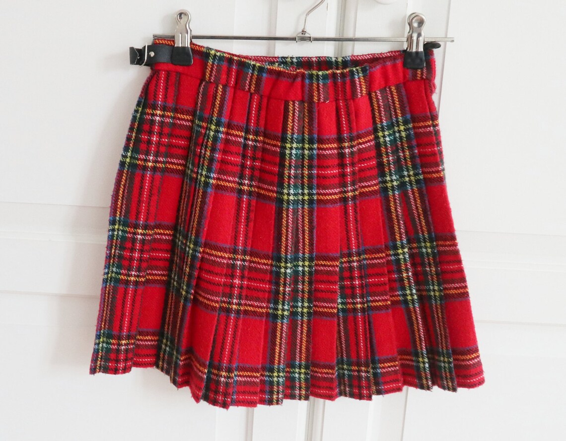 Red Checked Vintage Kilt // Pleated Skirt // Size 4 Years // Boys ...