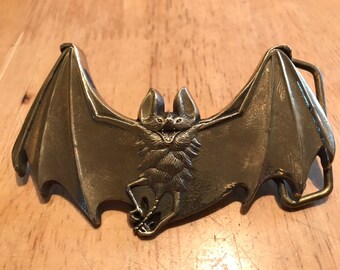 Bat belt buckle | Etsy