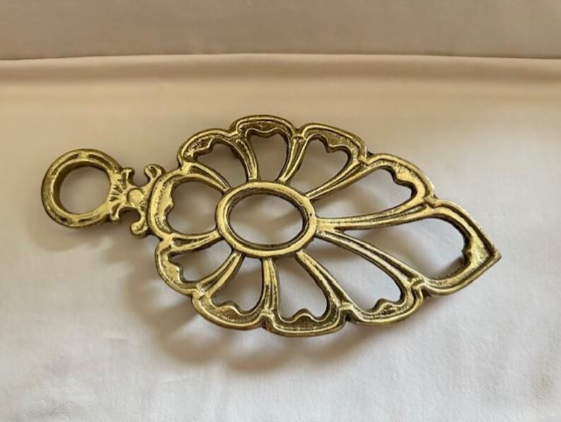 Vintage Glo-mar Artworks NY Brass Trivet - Etsy