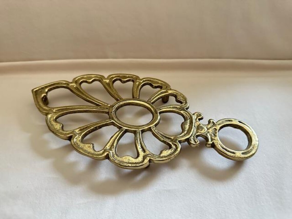 Vintage Glo-mar Artworks NY Brass Trivet - Etsy