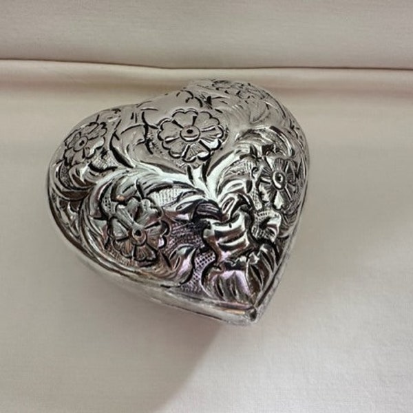 Heart Container - Etsy