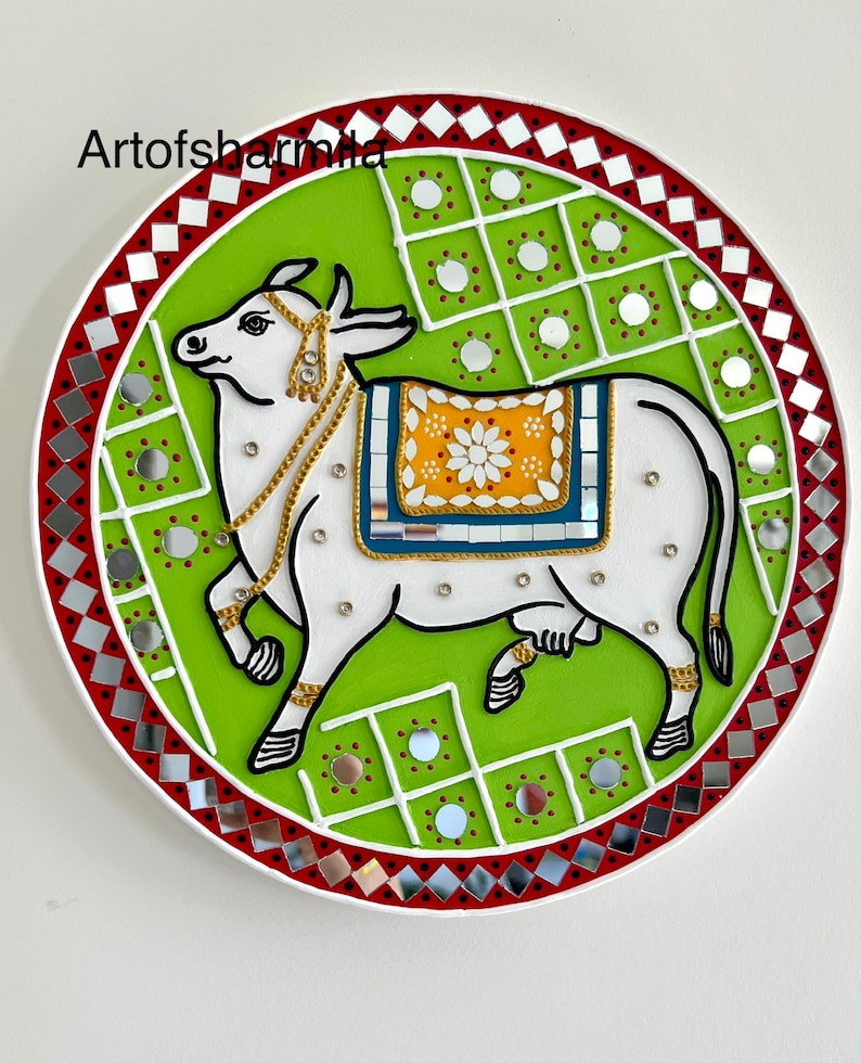 Lippan Art, Mud and Mirror Artwork, Cow Lippan Art,mandala Art, Wall ...