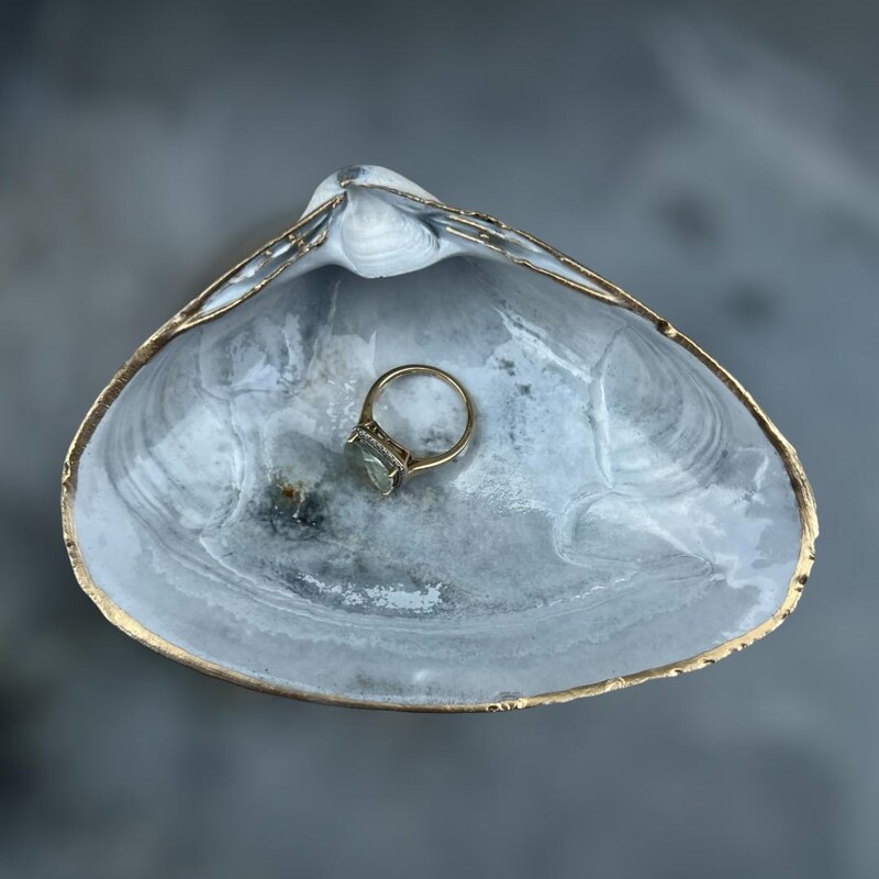 Clam Shell Dish - Etsy