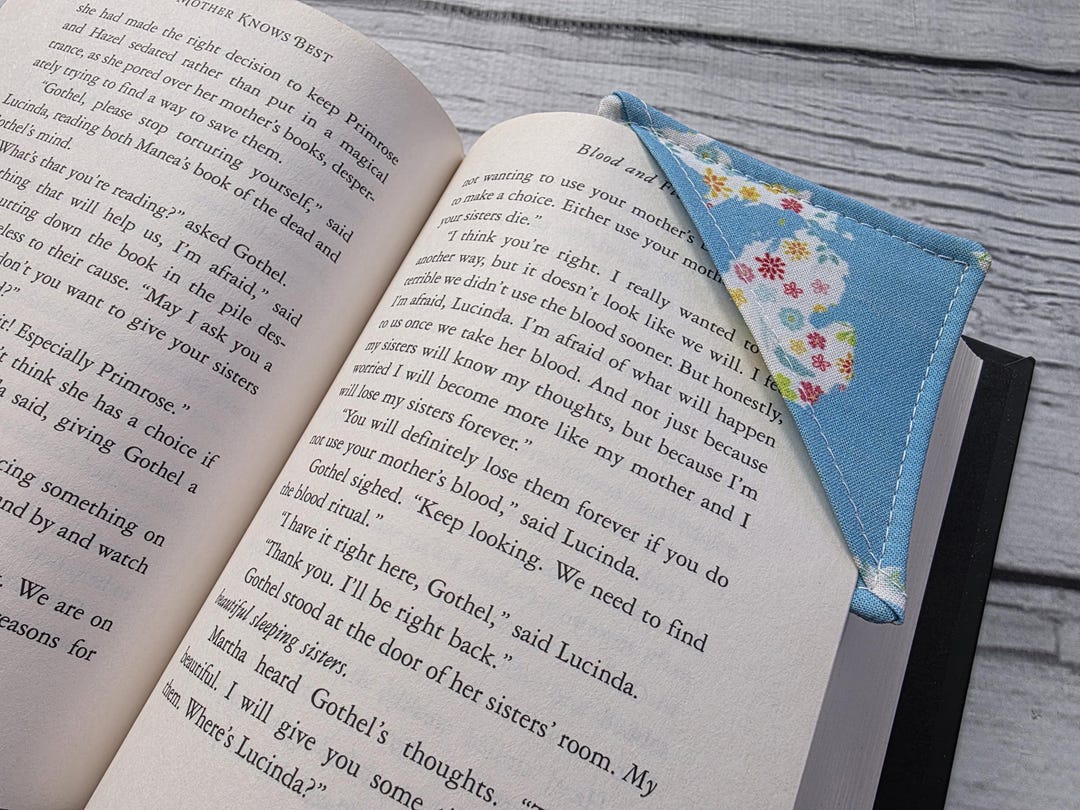 Fabric Corner Bookmark: Book Lover Gift, Librarian Present. Michigan ...