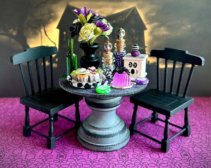 Miniature Halloween Party Table, 1:12 Scale Dollhouse Furniture ...