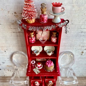 Miniature Valentines Hutch, 1:12 Scale Artisan Valentines Day ...