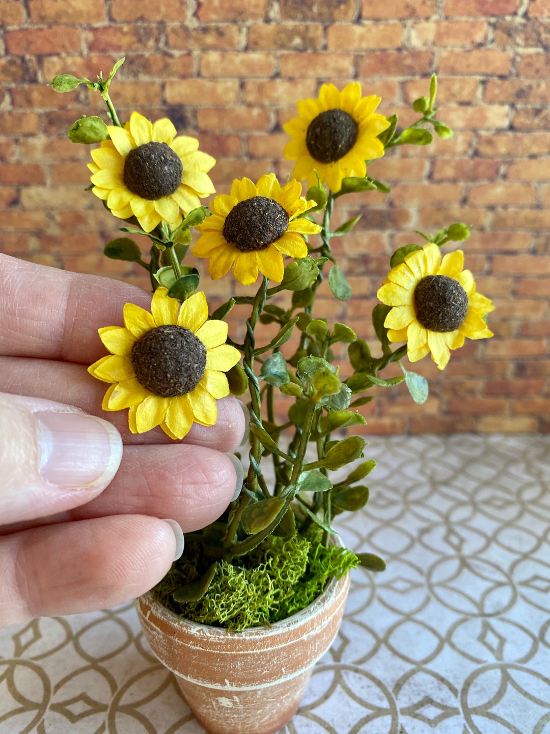 Miniature Dollhouse Sunflowers, 1:12 Scale Dollhouse Garden Miniatures ...