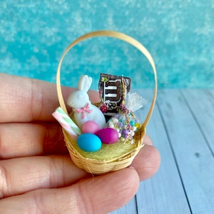 1:12 Scale Miniature Easter Basket, Miniature Easter Eggs, Dollhouse Easter Miniatures - Etsy