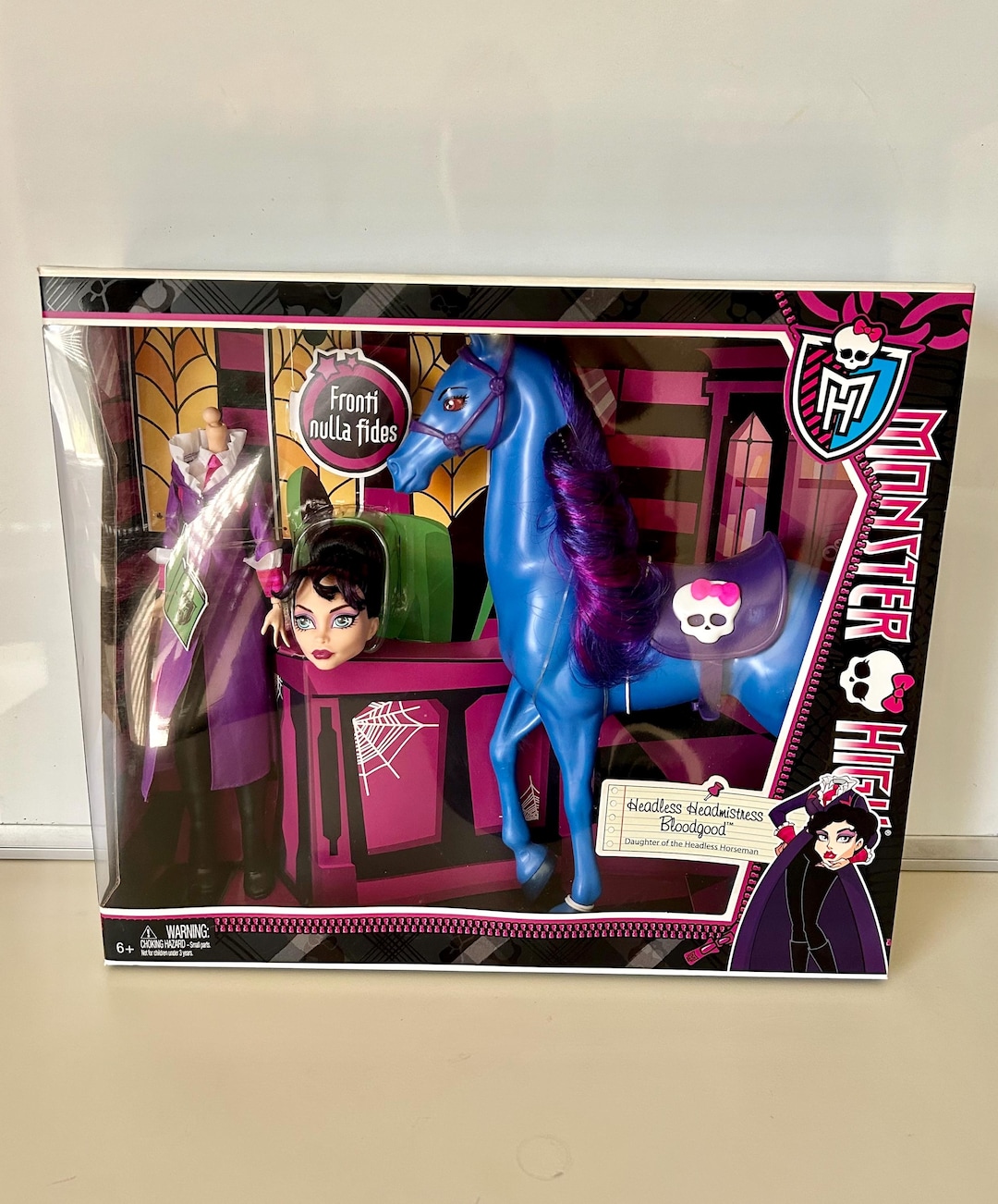 Monster High Headless Headmistress Bloodgood, Monster Horse Fronti ...