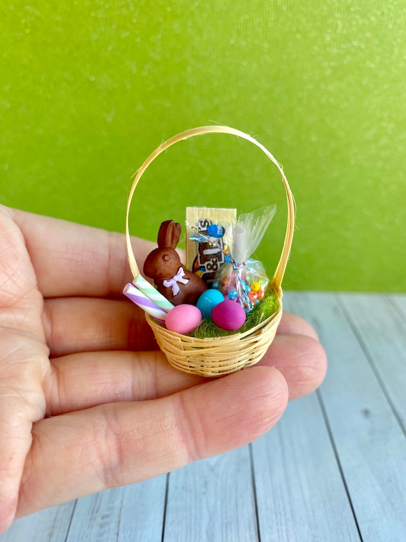 1:12 Scale Miniature Easter Basket, Miniature Easter Eggs, Dollhouse ...