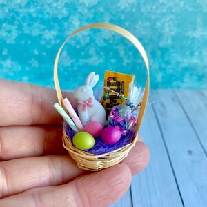 1:12 Scale Miniature Easter Basket, Miniature Easter Eggs, Dollhouse Easter Miniatures - Etsy