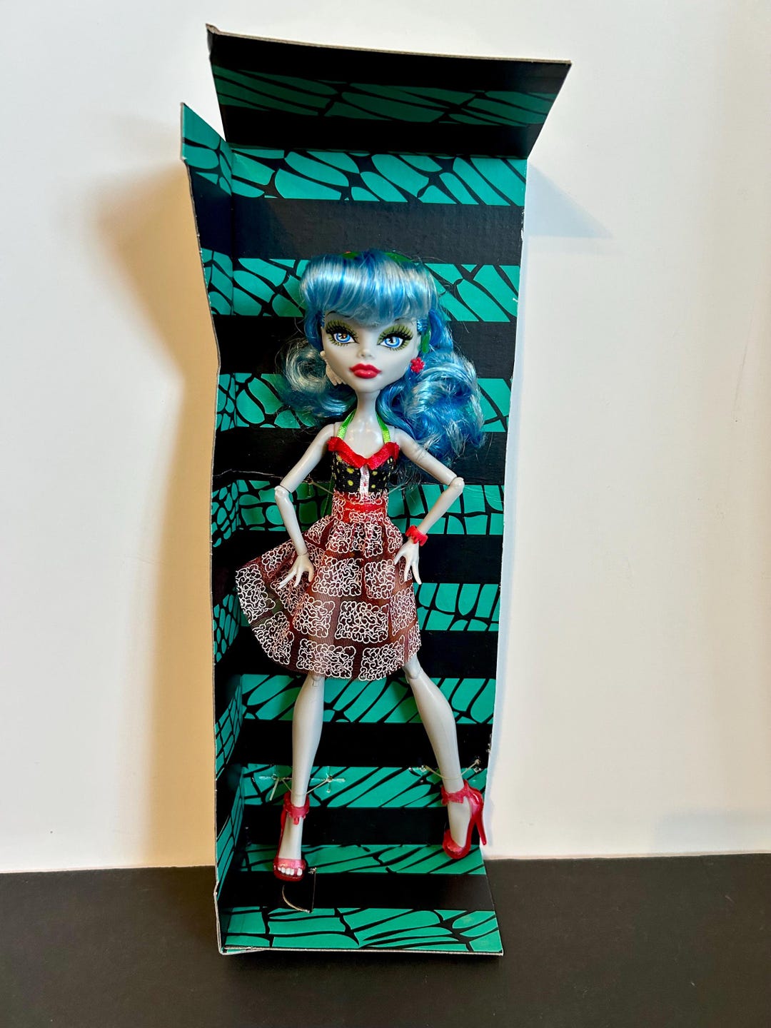 Monster High Ghoulia Yelps G1 Doll, Skull Shores Ghoulia, Vintage ...