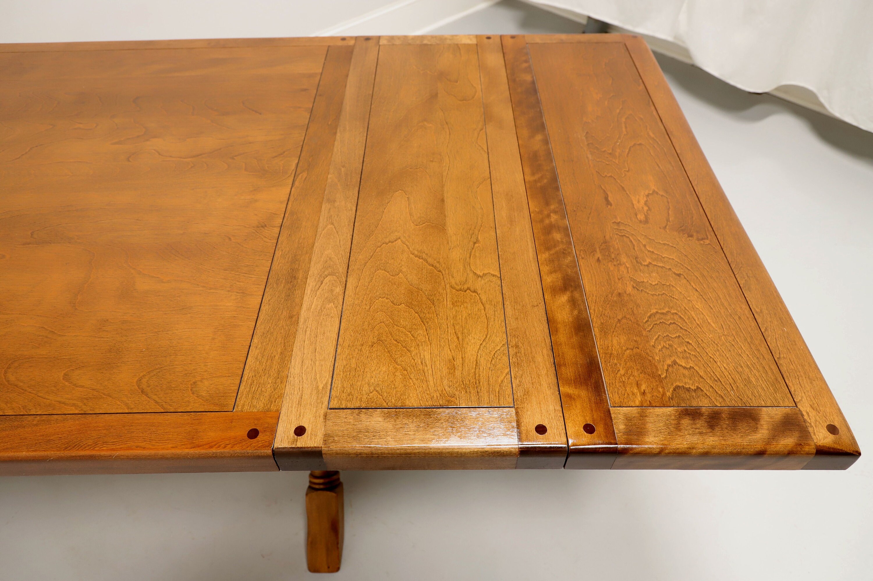 Temple Stuart Dining Room Set